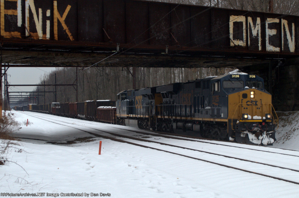 CSX ES44AH 3126 leads Q409-14